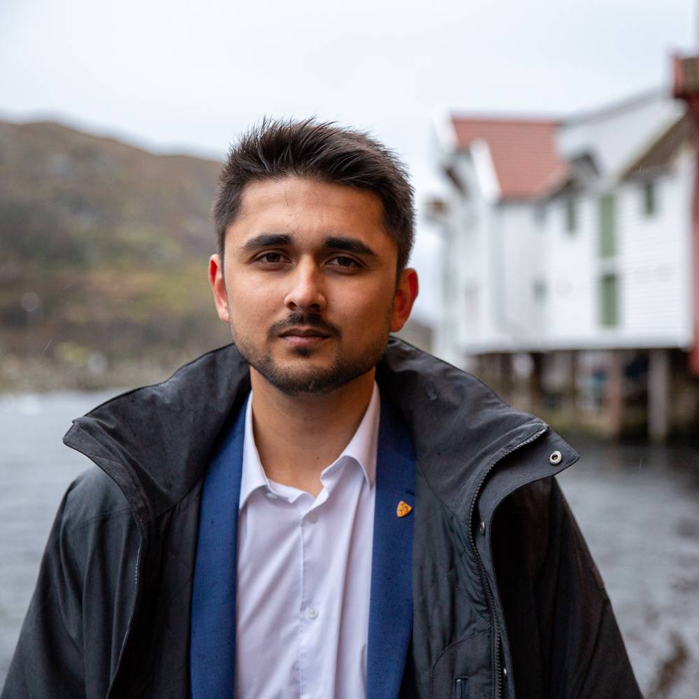 Kjører 335 km/t i Ryfast med politiets velsignelse – NRK Rogaland – Lokale nyheter, TV og radio