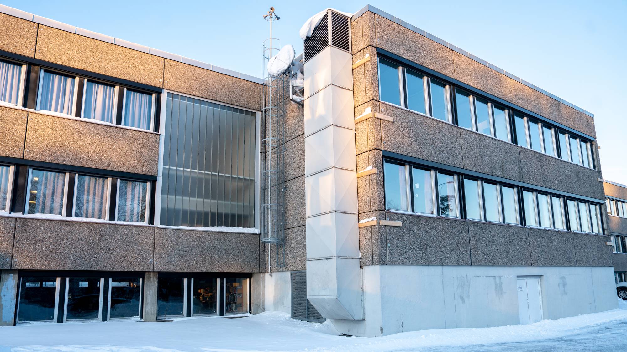 Deler av Frederik II videregående skole i Fredrikstad stenges på ...
