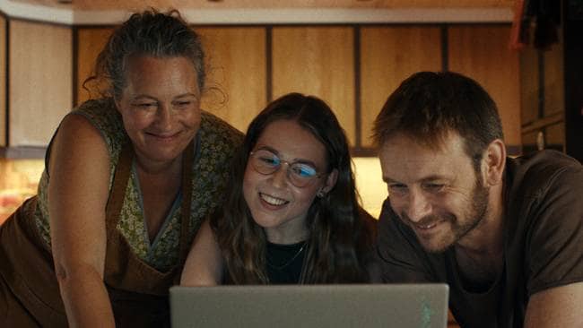 Anmeld­else: «Min første kjærlig­het» – Filmpolitiet