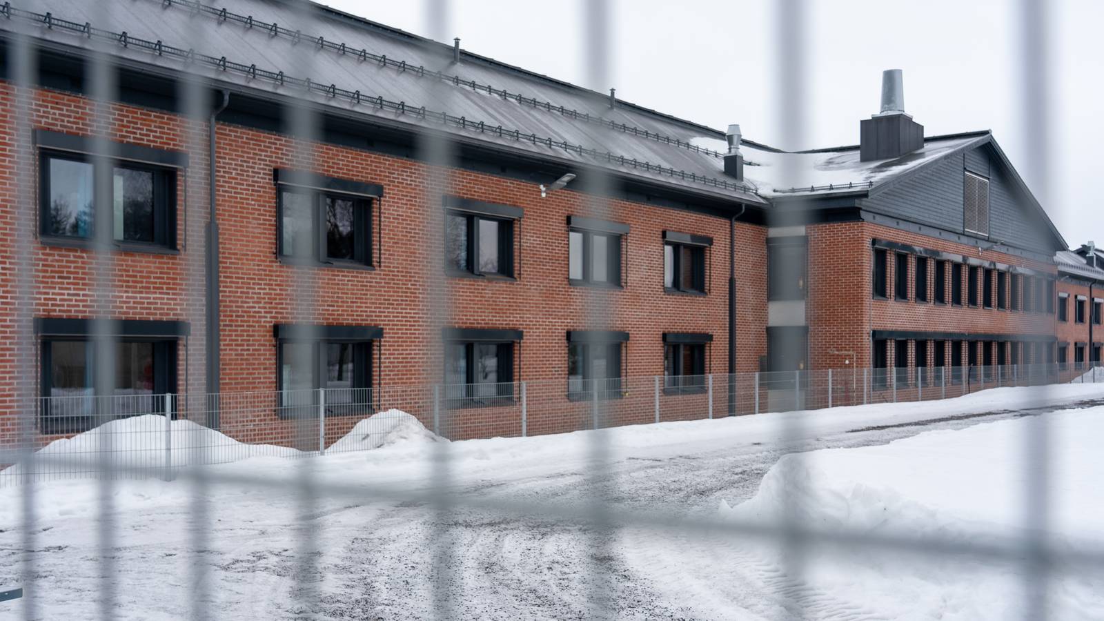 Innsatte truet ansatte med slagvåpen på Ullersmo fengsel – politiet på ...