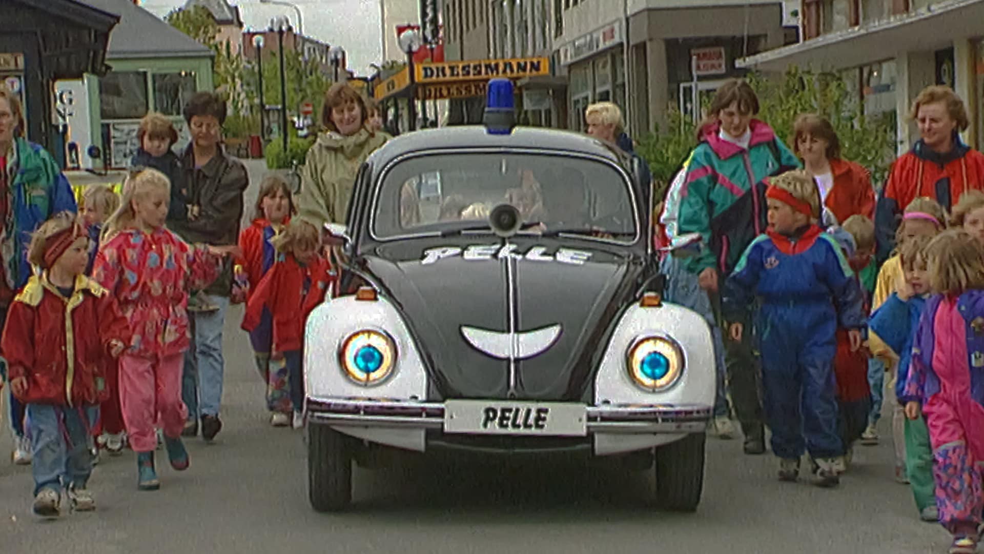 Pelle Politibil - NRK TV