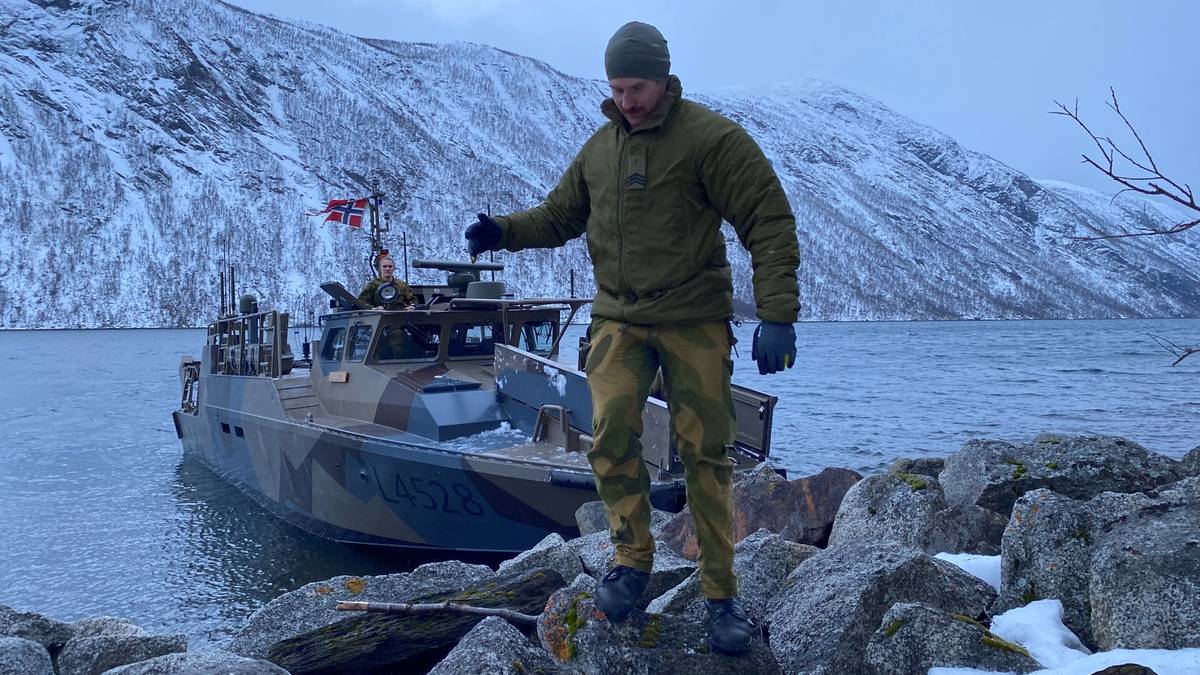 Forsvaret i skytteltrafikk i Beisfjord – NRK Nordland