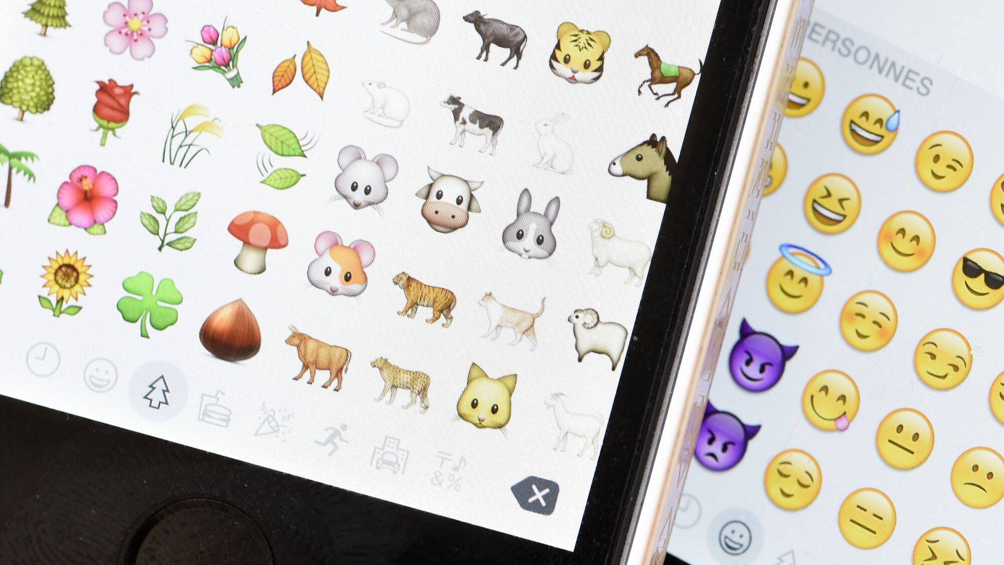 Generasjon Alfas hemmelige språk: Mener emoji-mobbing bidrar til angst ...