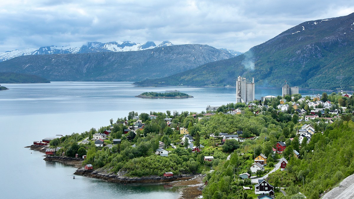Kjøpsvik i Narvik kommune stenger skoler og barnehager etter stort ...