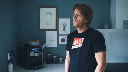 Aalesunds Fotballklubb markerer støtte til Syver Blindheim som har ...