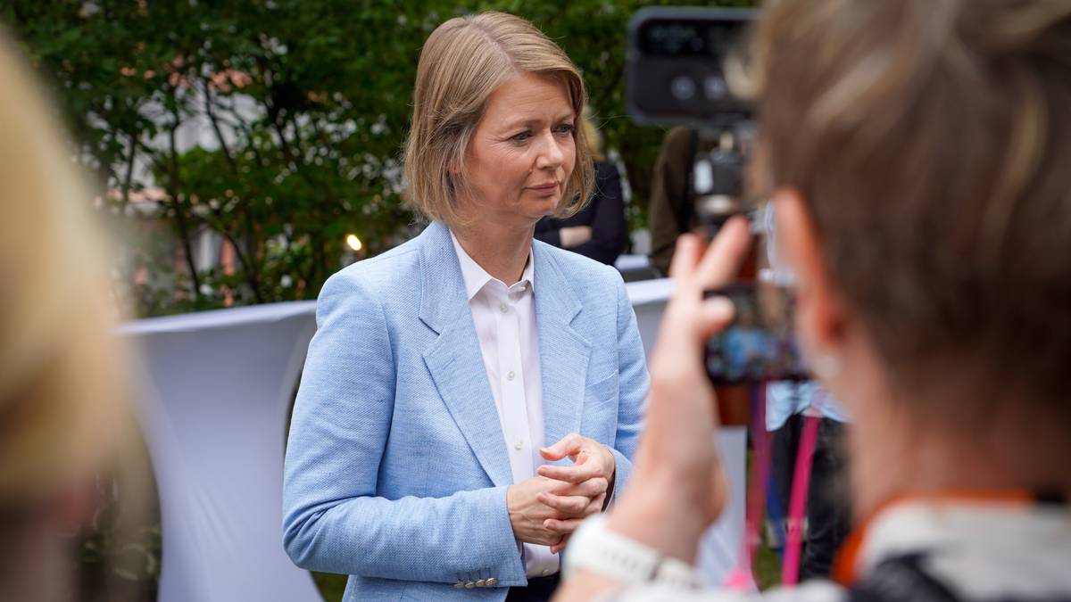 Norges Bank holder styringsrenta uendret på 4,25 prosent – Siste nytt – NRK