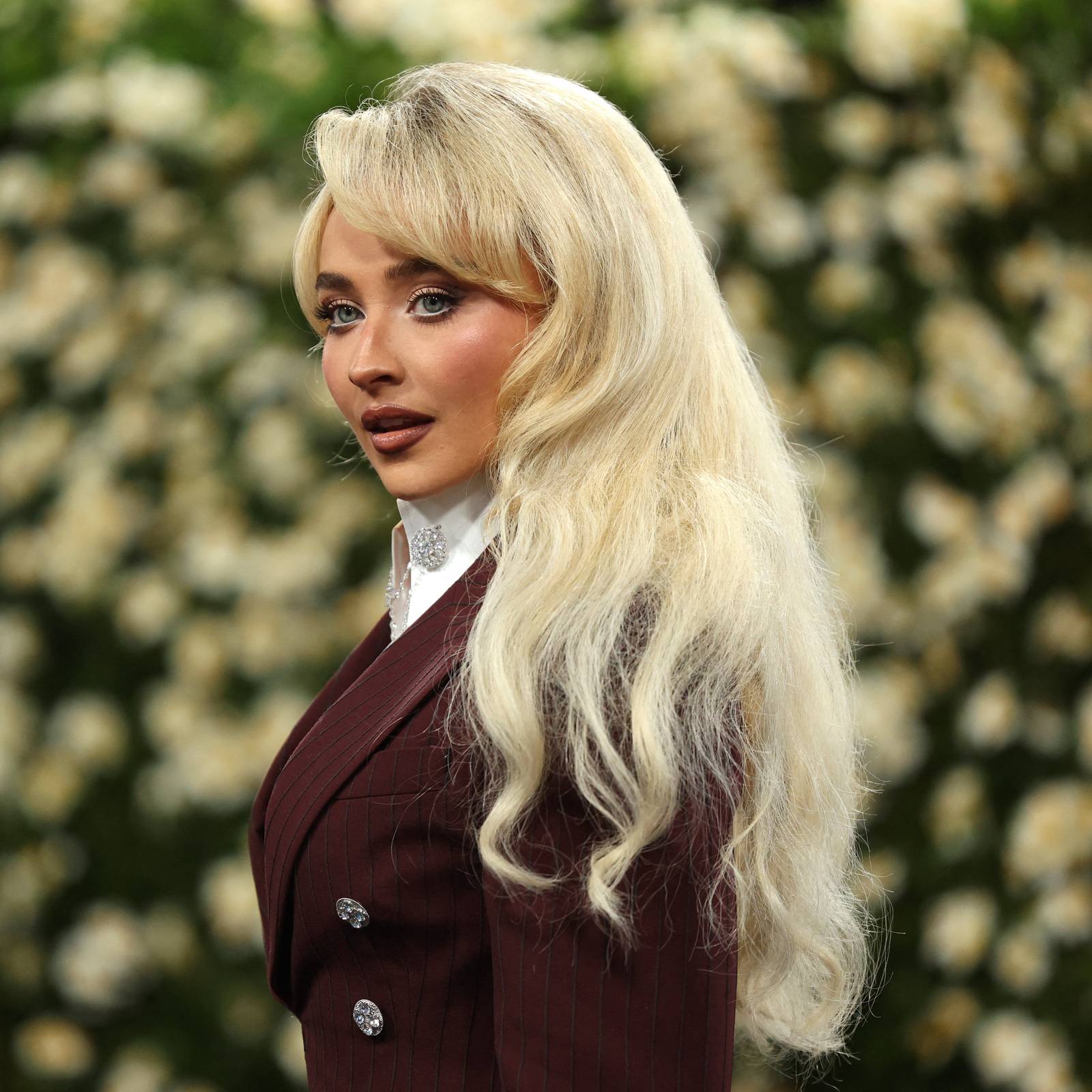 Anmeldelse: «Man's Best Friend» av Sabrina Carpenter – P3 Musikkanmeldelser