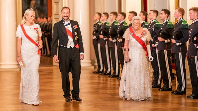 Prinsesse Astrid var Norges førstedame i 14 år – i dag fyller hun 90 ...