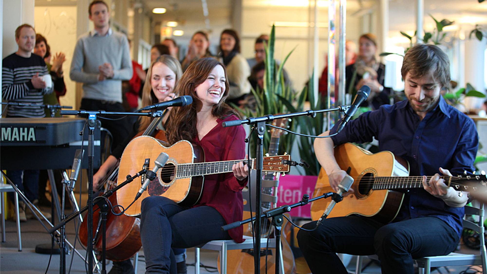 Kontorkonsert med Marit Larsen – NRK Kultur og underholdning