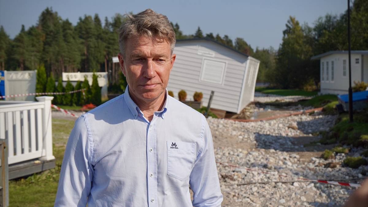 Aasland får orientering om uværet – NRK Vestfold og Telemark – Lokale nyheter, TV og radio