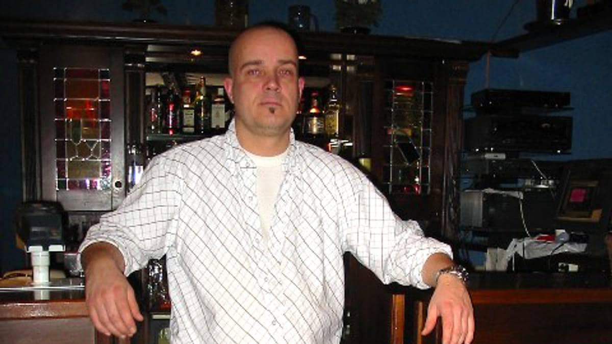 Misnøgd pubeigar slår tilbake – NRK Vestland