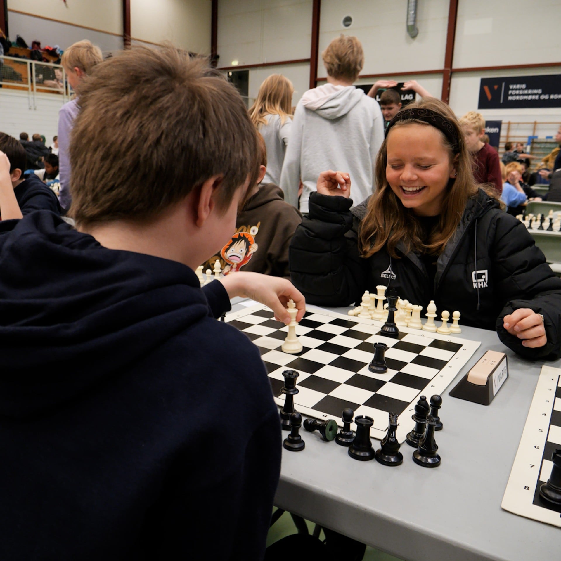 Rekordmange på sjakkturnering i Kristiansund – NRK