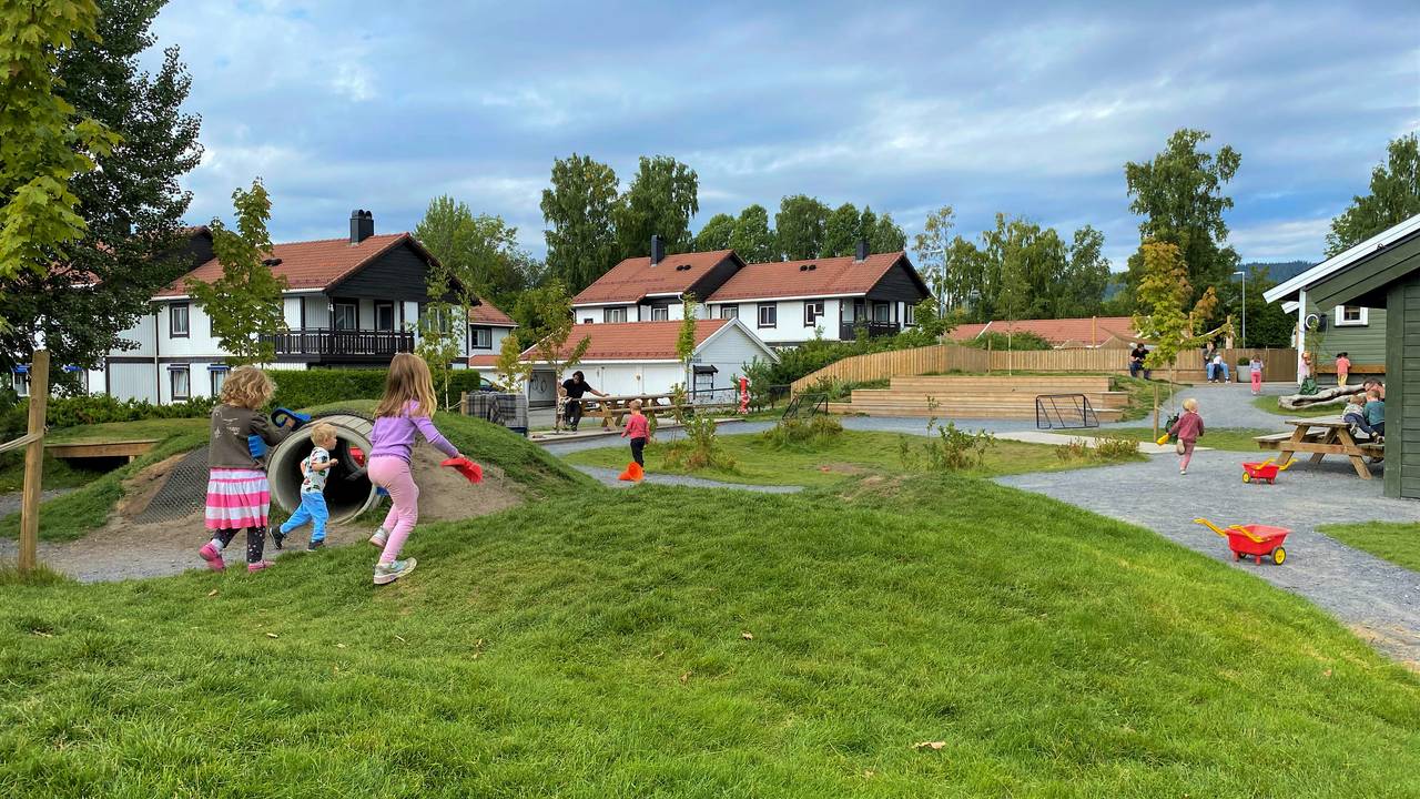 Å vokse opp på gummi – NRK Norge – Oversikt over nyheter fra ulike ...