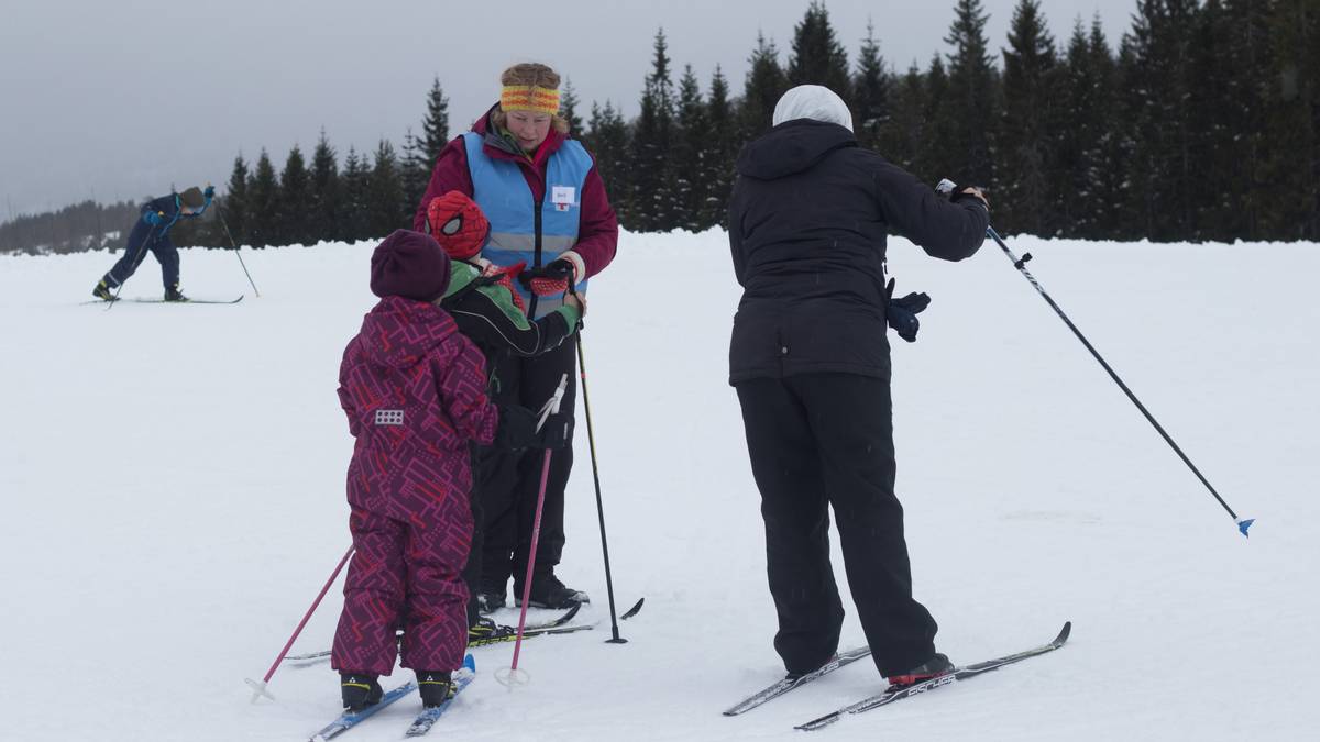 Hjelper rekordmange barnefamiliar med ferietilbod – NRK Vestland