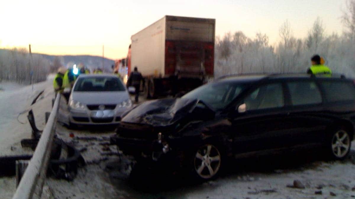 To omkom i trafikkulykke – NRK Innlandet – Lokale nyheter, TV og radio