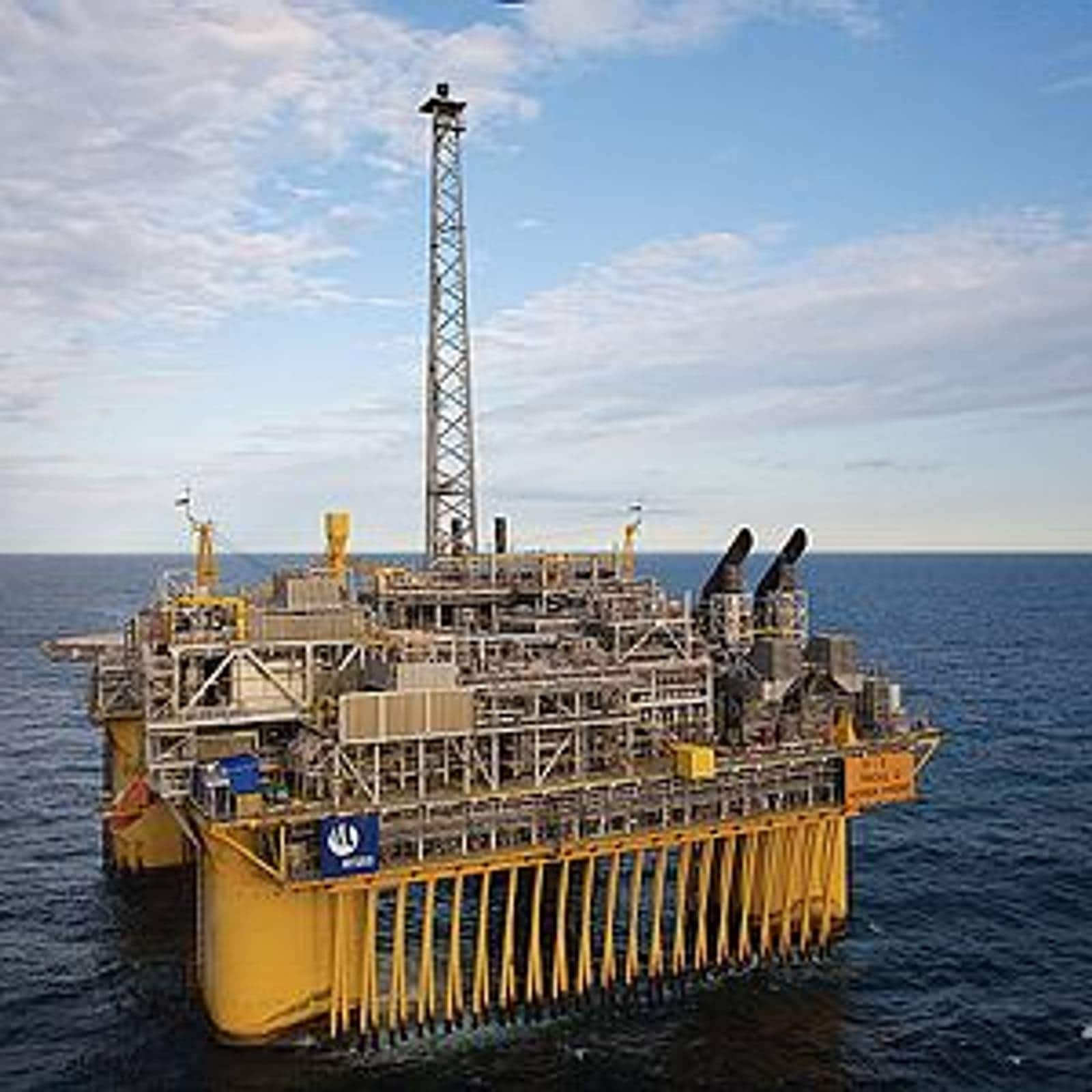 Oljeplattformer og industri på land kjemper om strømmen – NRK Norge ...