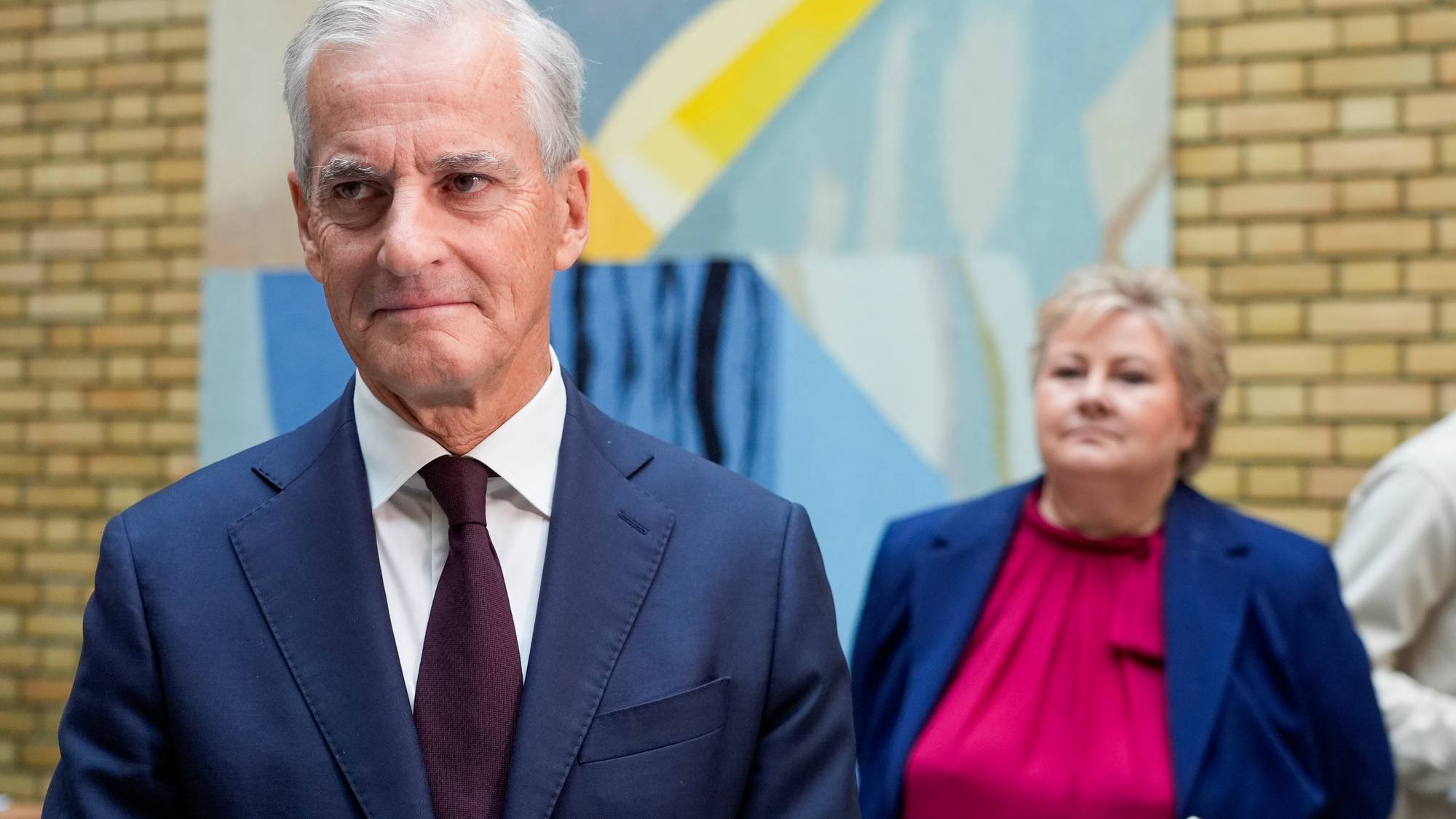 Måling januar: Nå klatrer Ap over 20 prosent, mens Høyre ramler under – NRK Norge – Oversikt ...