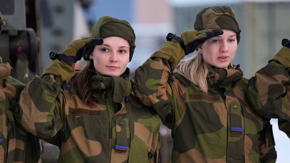 Prinsesse Ingrid Alexandra i gang med rekrutten i Forsvaret i Troms ...