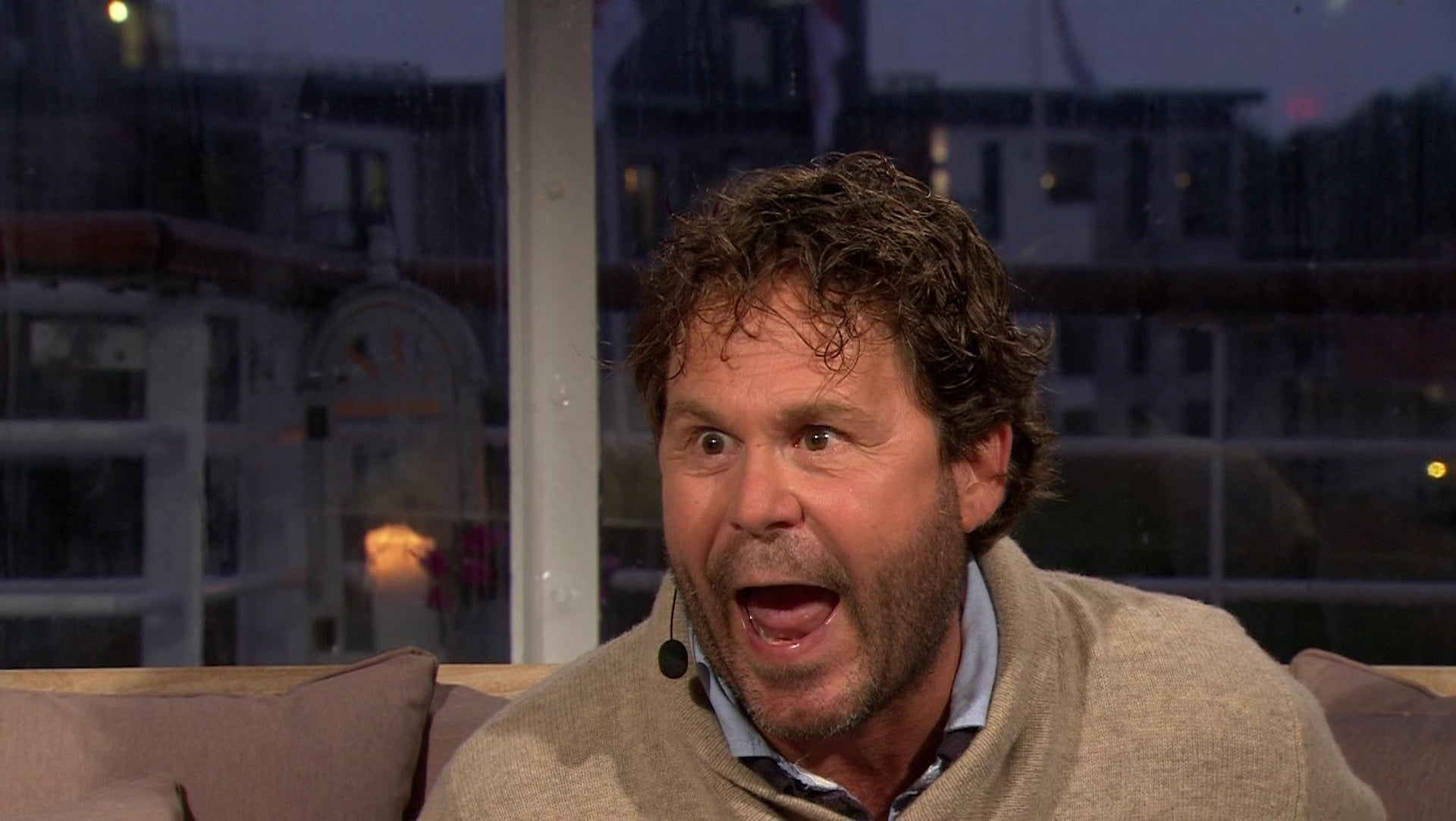 Rune Andersen parodierer – NRK