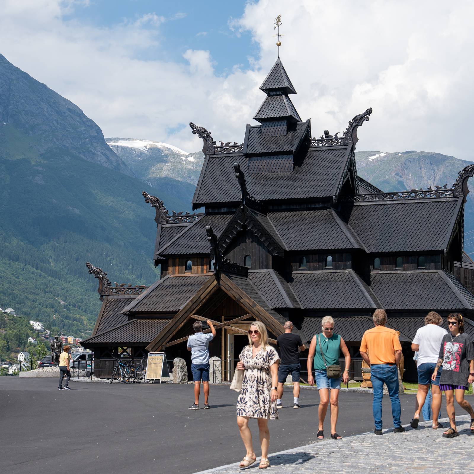 Lothepus si nye stavkyrkje i Odda har fått tusenvis på besøk – NRK Vestland