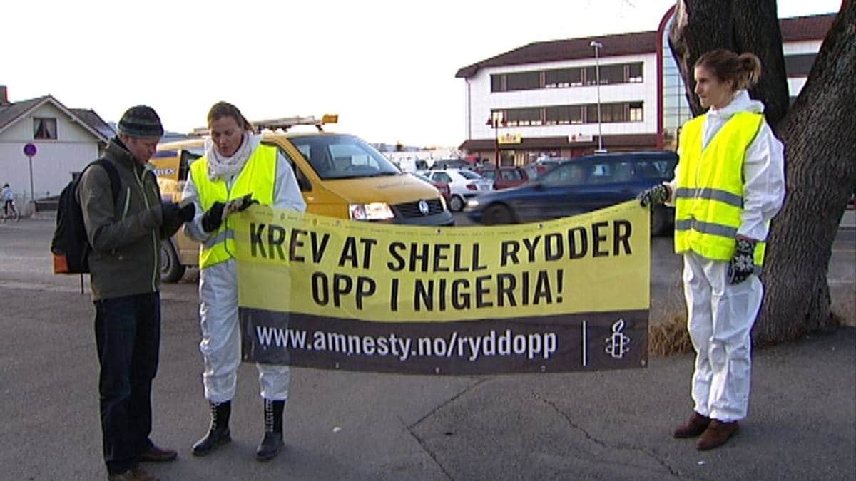 Amnesty aksjonerer mot Shell – NRK Innlandet – Lokale nyheter, TV og radio