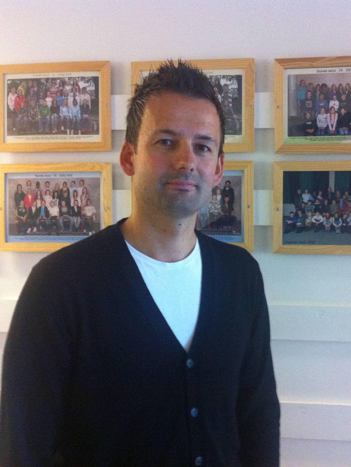 Skuffen full av gamle skolefoto – NRK Rogaland – Lokale nyheter, TV og ...