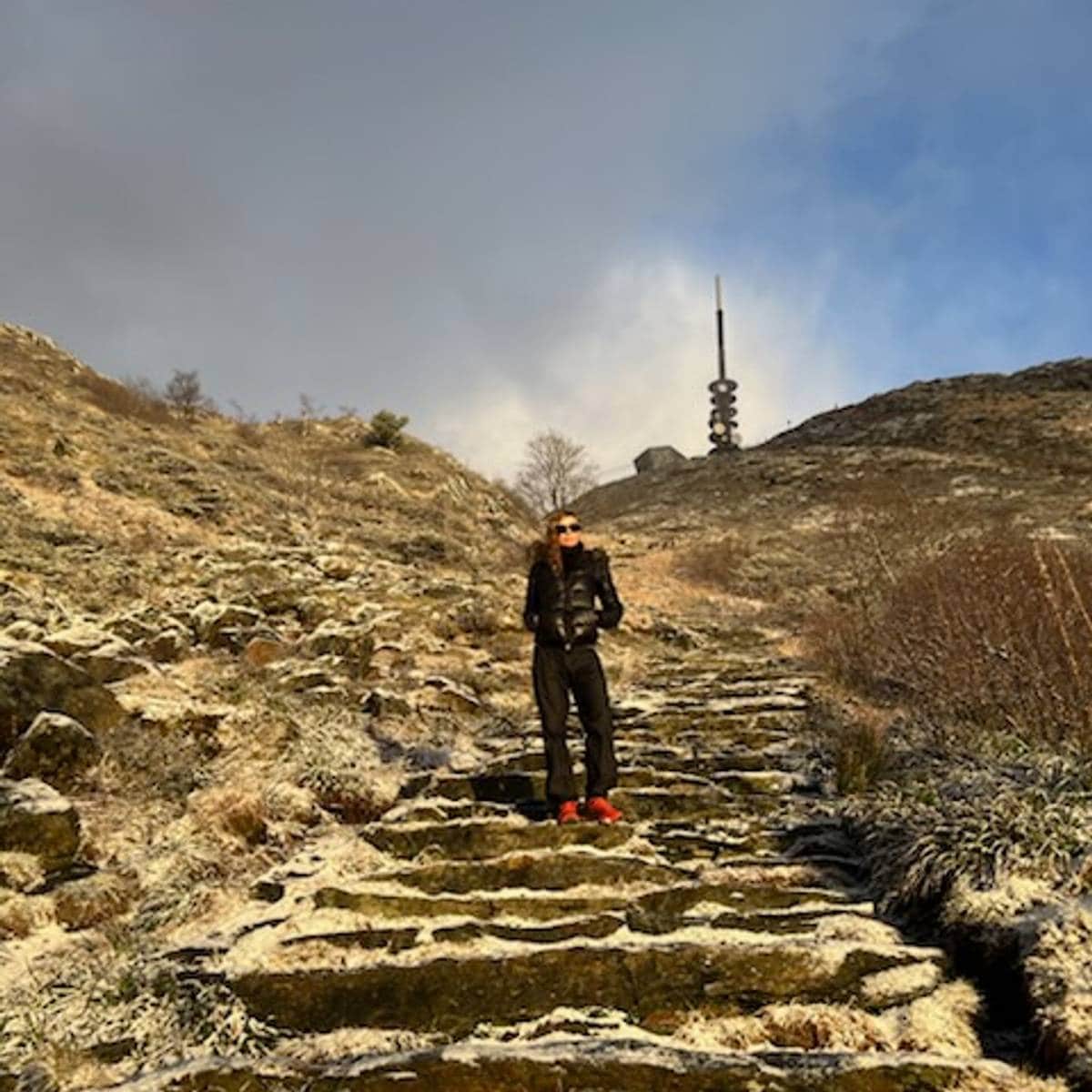 Benedicte Westfal Larsen (53) gjekk over 100.000 høgdemeter på ein ...