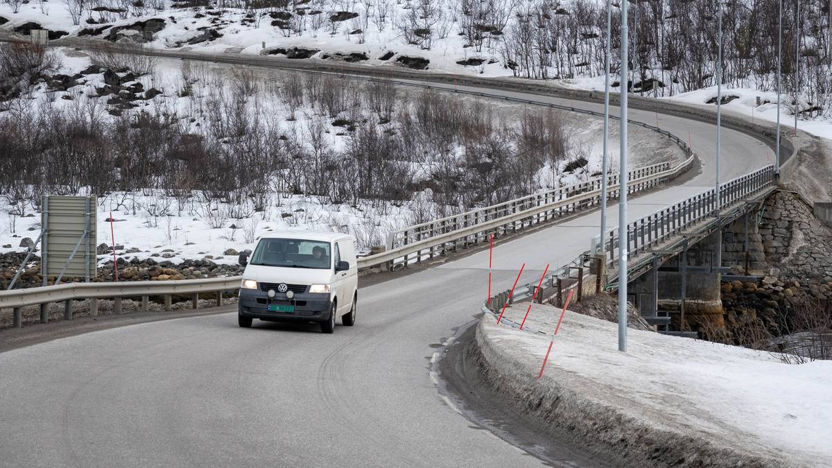 Bro blir lysregulert – NRK Troms og Finnmark