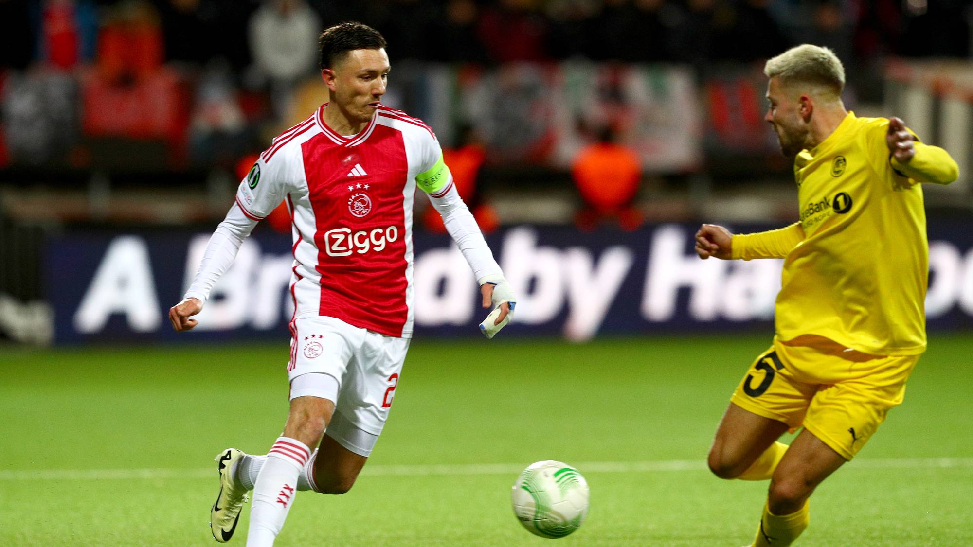 Bodø/Glimt – Ajax: Bodø/Glimt tapte mot Ajax etter to røde kort og ...