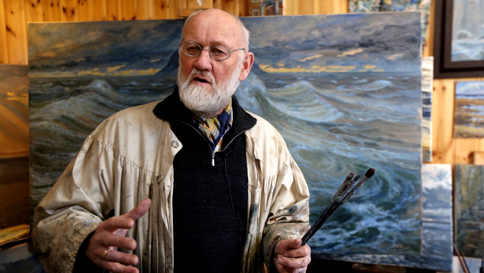 Karl Erik Harr raser mot Hurtigruten: Respektløst – NRK Kultur og ...