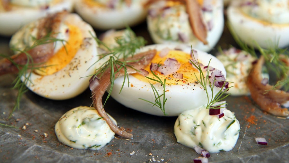 Egg og ansjos – NRK Mat – Oppskrifter og inspirasjon