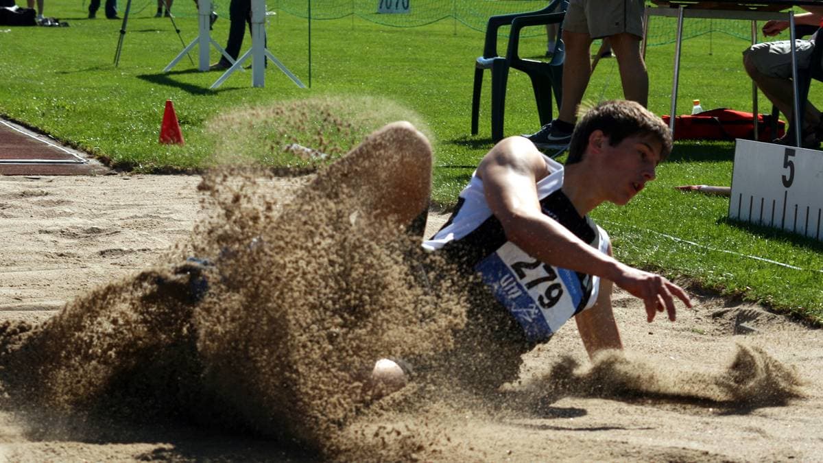 Lovande idrettsutøvarar heidra – NRK Vestland