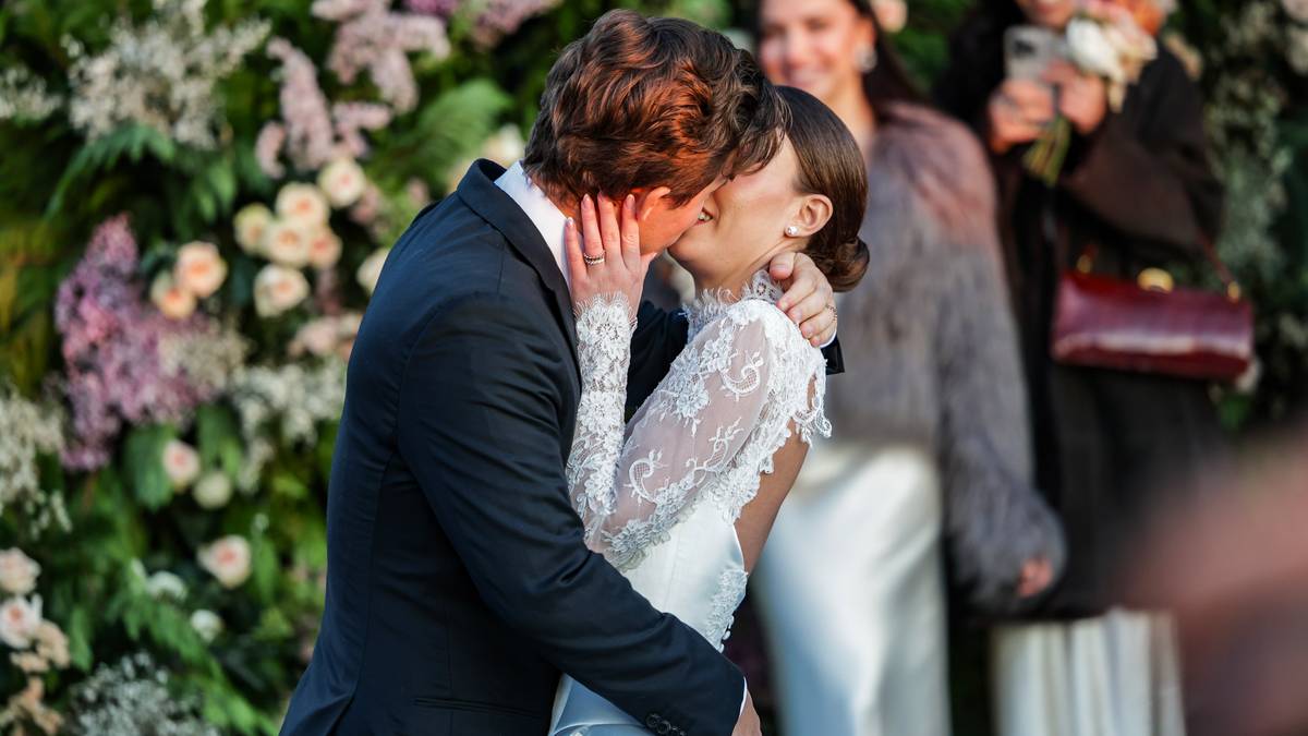 Magnus Carlsen giftet seg med Ella Victoria Malone – NRK Sport ...