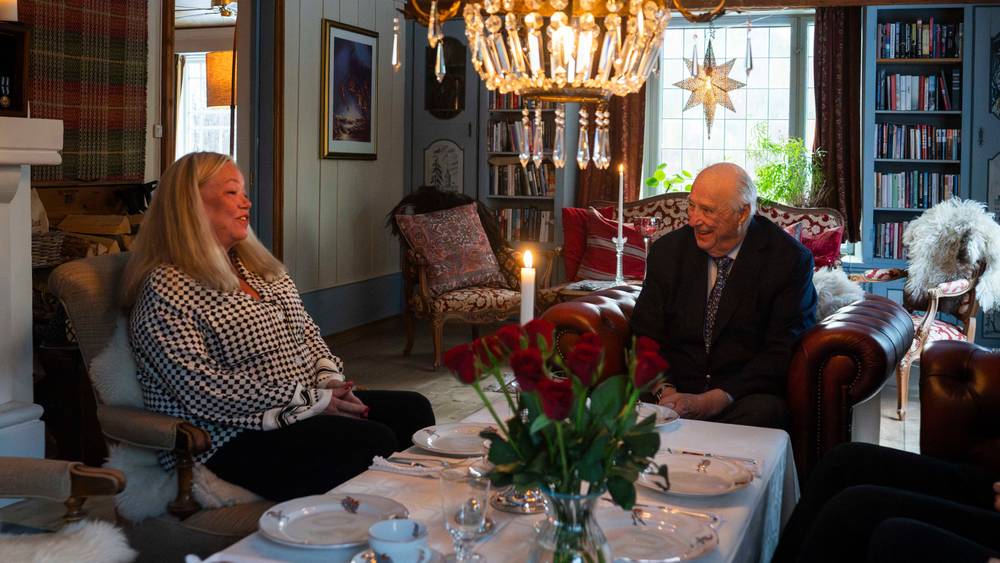 Kong Harald møtte familien til marinejeger Trond Bolle – NRK Innlandet ...