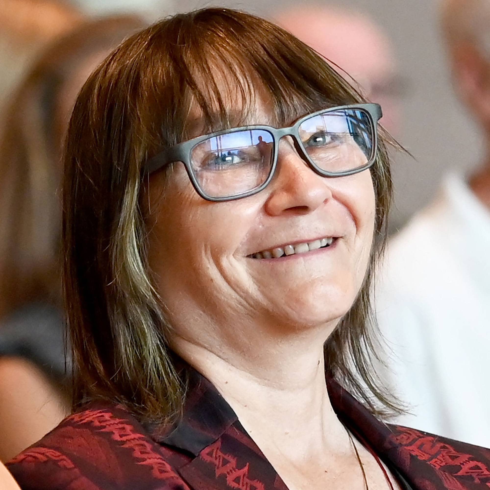 Anmeldelse: «Gliff» av Ali Smith – Anmeldelser og anbefalinger