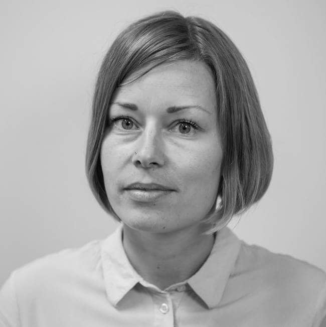 Har «Per Inge Torkelsen – Kviler mellom 16-16.30» på gravsteinen ...