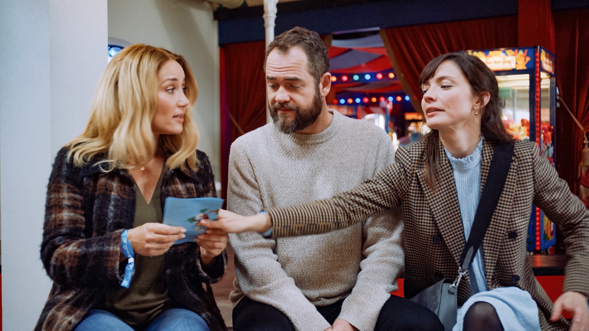 Hånd i hånd - NRK TV