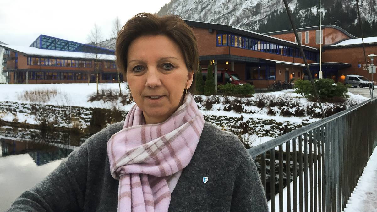 Ungdom Prøver å Overgå Kvarandre I Videoar Med Fyll Sex Og Vald Nrk