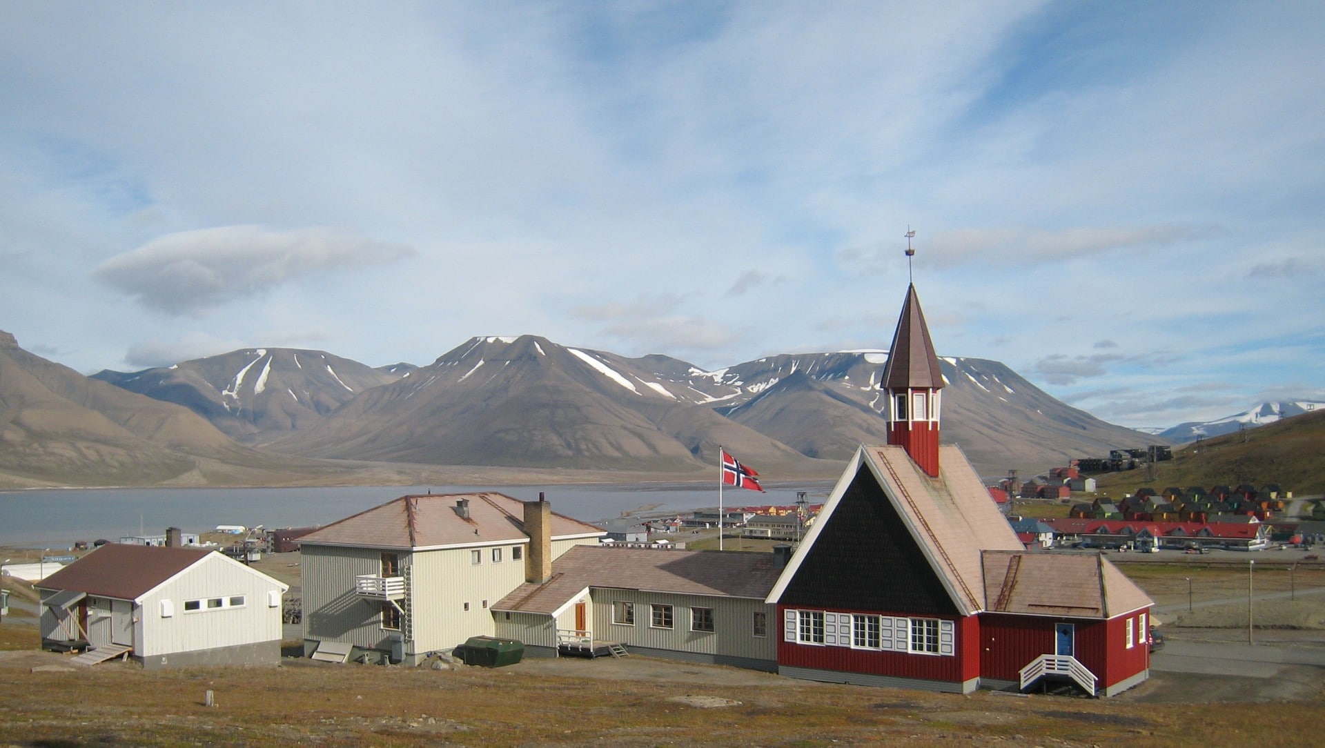 Gudstjeneste fra Svalbard kirke - Gudstjeneste - radio - NRK Radio Gudstjeneste fra Svalbard kirke - Gudstjeneste - radio - NRK Radio