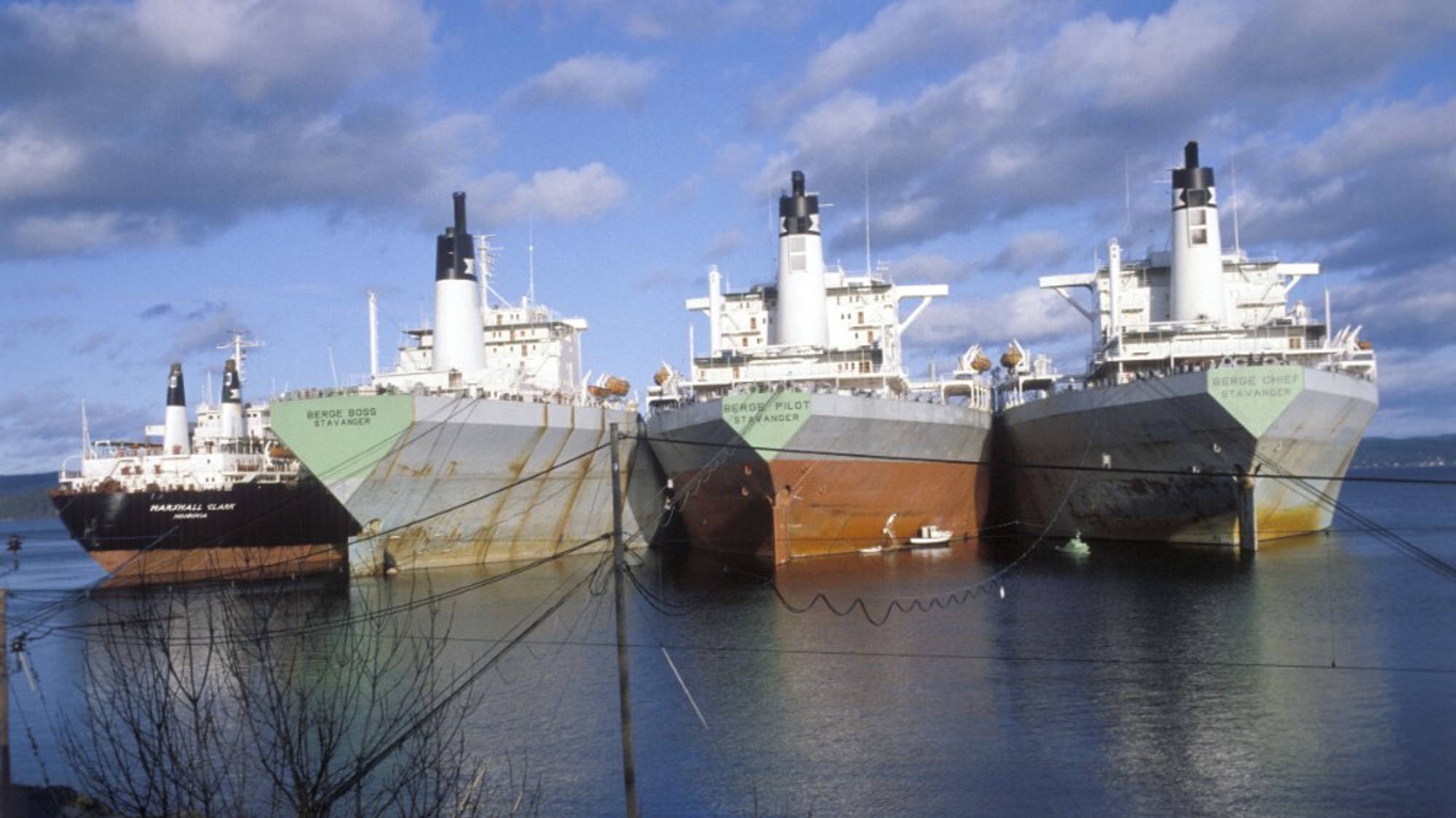 Skip i opplag langs svenskekysten – NRK Østfold – Lokale nyheter, TV og ...