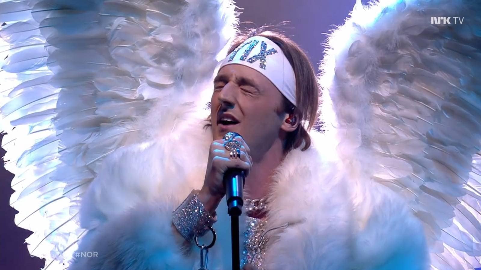 Tix forklarer hvorfor han fikk tics på scenen, men ikke har hatt det i ...