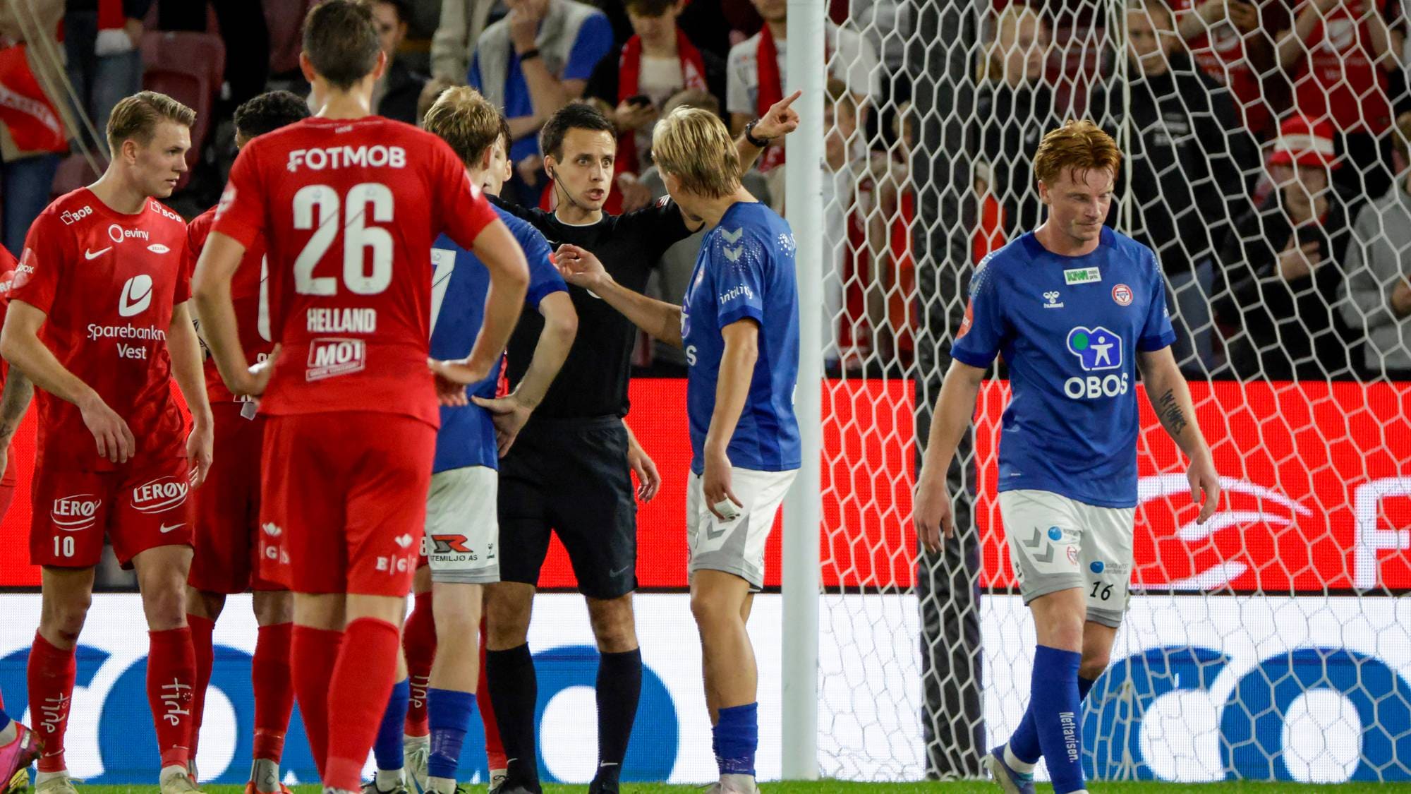Full fyr i medaljekampen i Eliteserien - Brann vant etter VAR-straffe ...