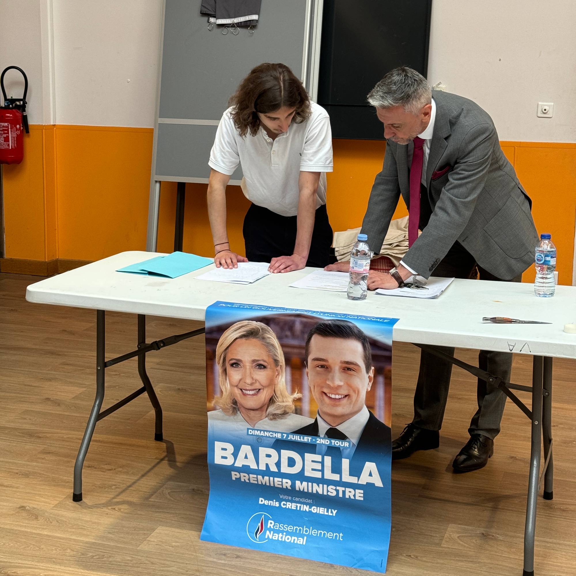 Russland håper på ytre høyre-seier i valget i Frankrike – NRK Urix ...