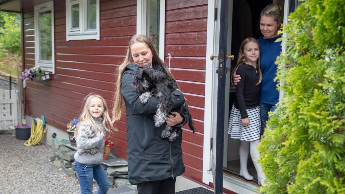 Heidi må rømme sitt eget hjem for å dusje og spise middag. Tør ikke ...