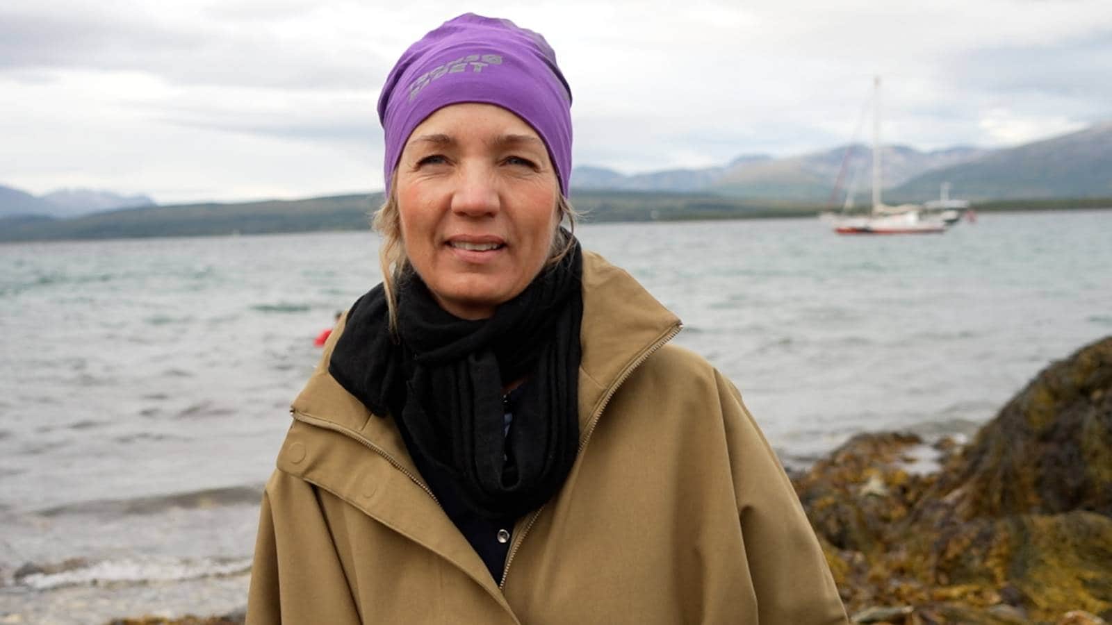 Skoleelever lærer å berge seg selv i iskaldt vann – NRK Troms og Finnmark