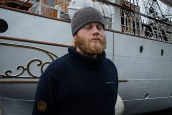 Livet på Christian Radich forandret Endre og Emil – Direkte