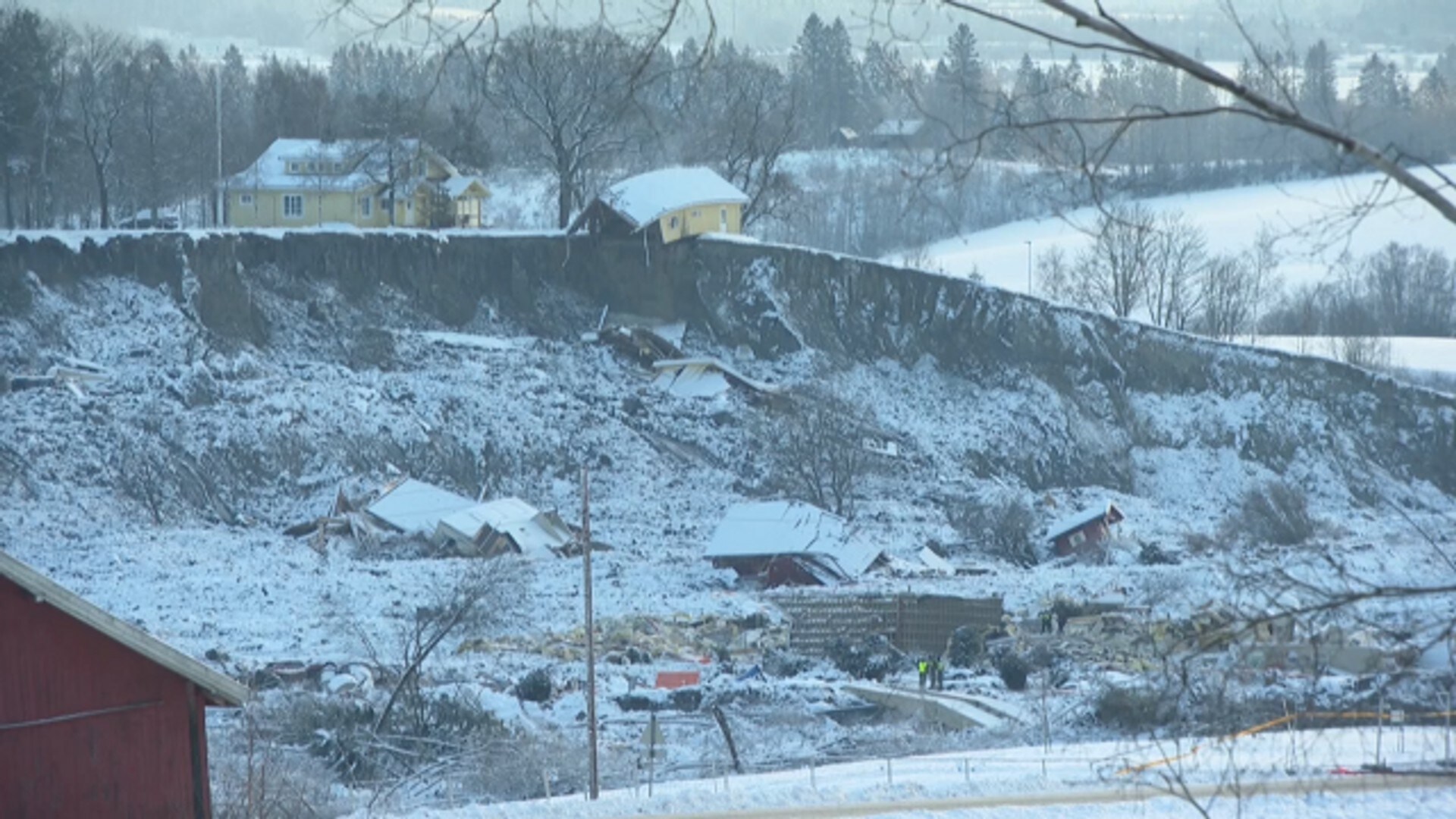 Direkte fra rasområdet i Gjerdrum – Siste nytt – NRK