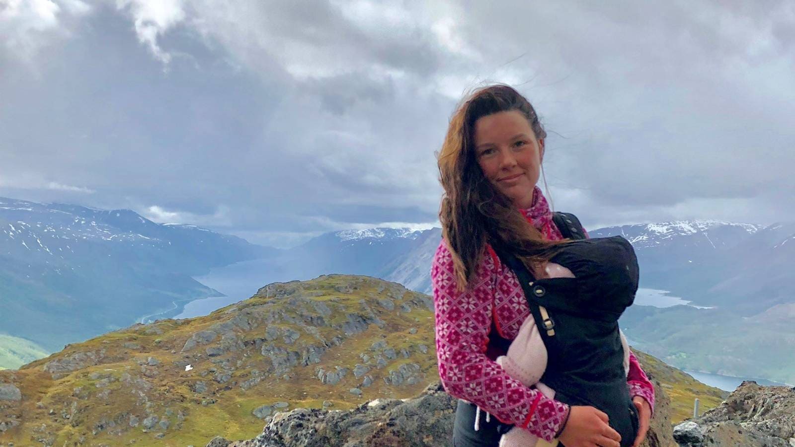 «Psykolog med sovepose» Johanne Refseth gir deg fire tips for å dra på ...