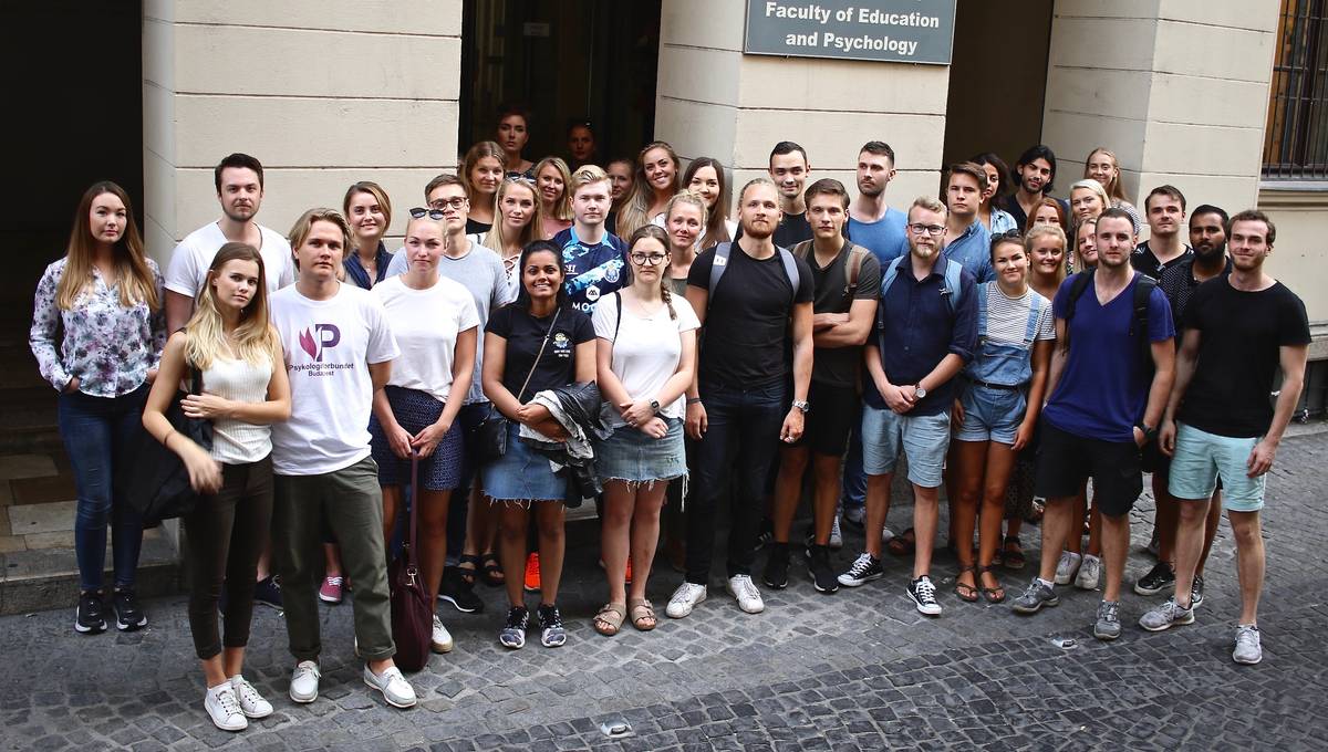 Psykologistudenter saksøker staten – Siste nytt – NRK