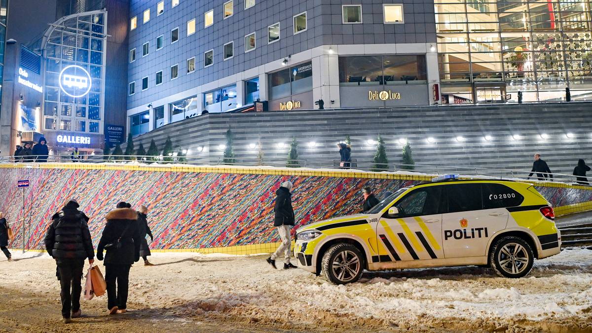 To pågrepet etter funn av eksplosiv gjenstand i Oslo – Siste nytt – NRK
